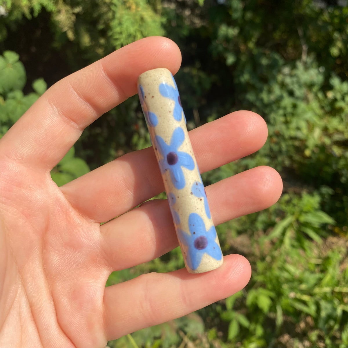 buff & blue daisy solos – Moody Jooly